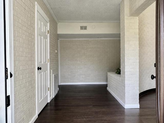 237 W Central Avenue