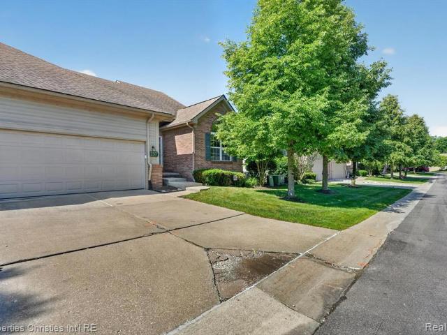 237 Winslow Circle