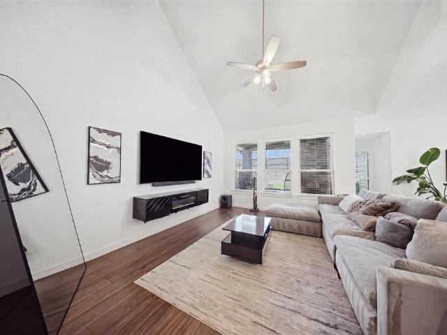 2384 Neff Lane