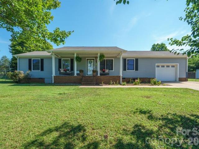 2384 Country Hollow Rd, Conover, NC 28613