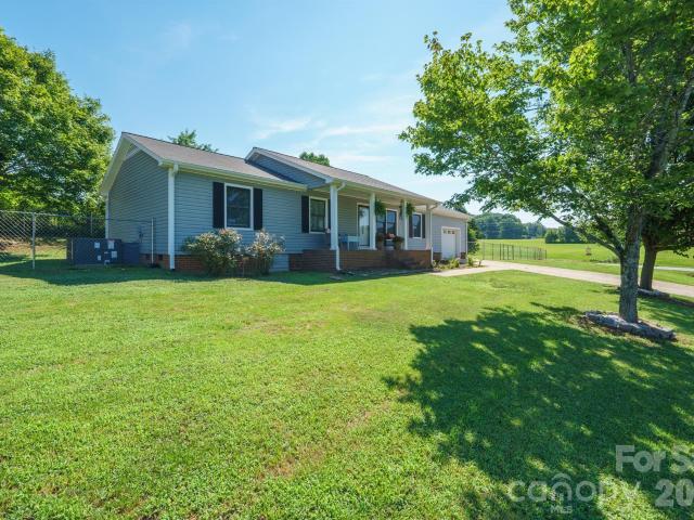 2384 Country Hollow Road