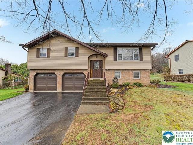 2384 James Dr, South Whitehall Township, PA 18104