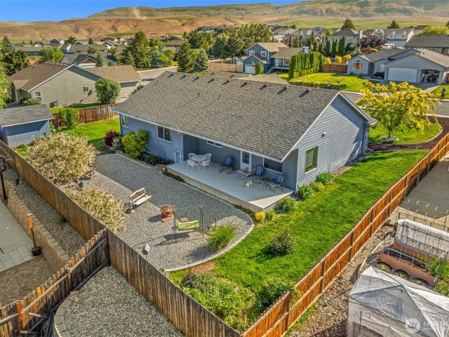 2384 Prairie Drive