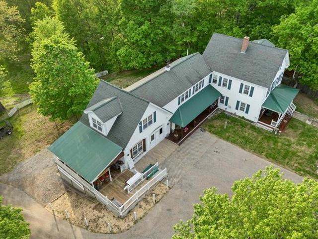 2384 White Mountain Hwy, Conway, NH 03860