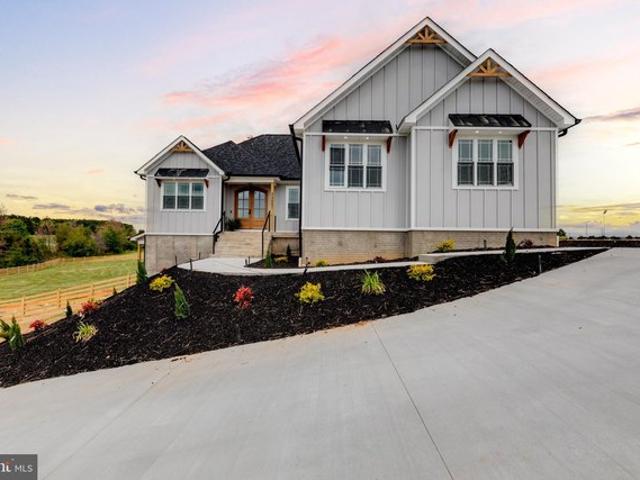 23851 Lands End Dr, Orange, VA 22960