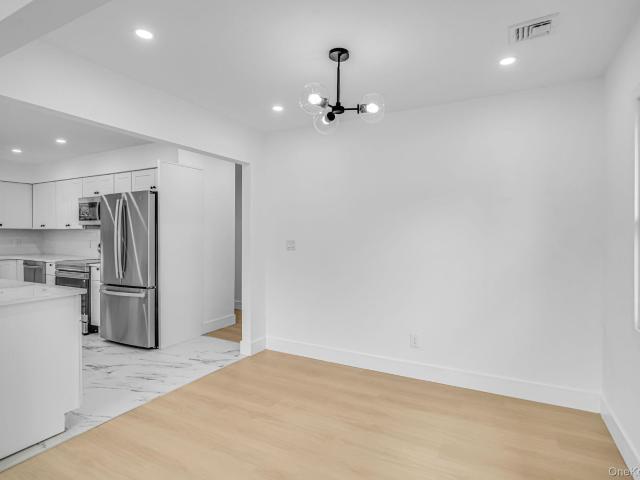 2386 New York Avenue 1