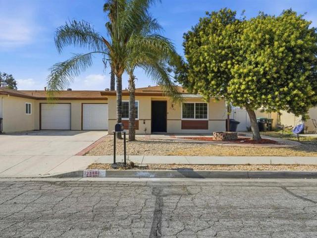 2386 San Bernardo Ave, Hemet, CA 92545