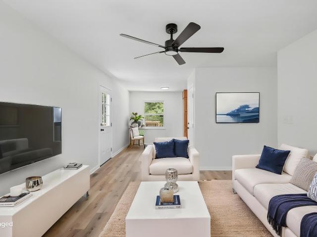 2387 Glengerrie Drive