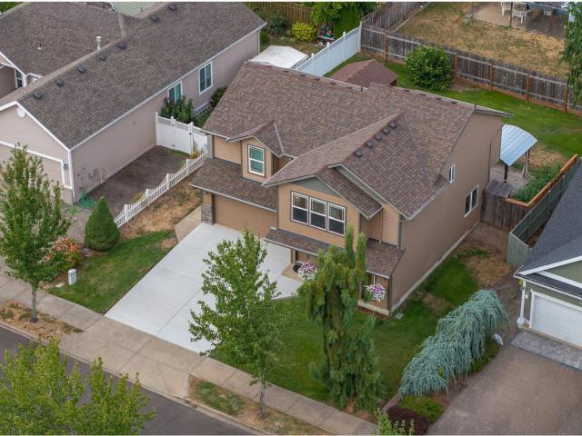 2387 sw leo st