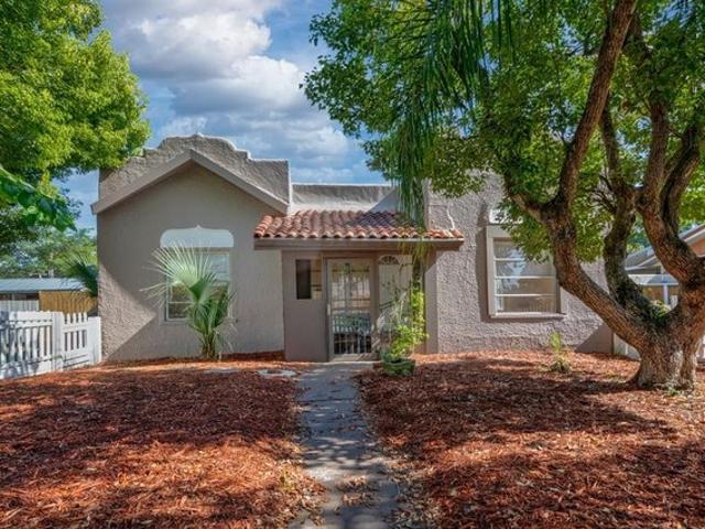 2387 Sheridan Rd, Mount Dora, FL 32757