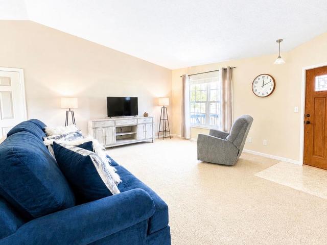 2387 Woodcock Lane