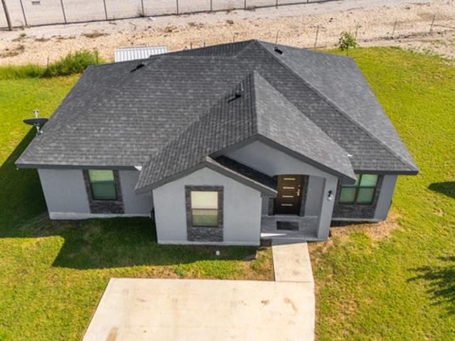 2388 Oak Breeze Circle