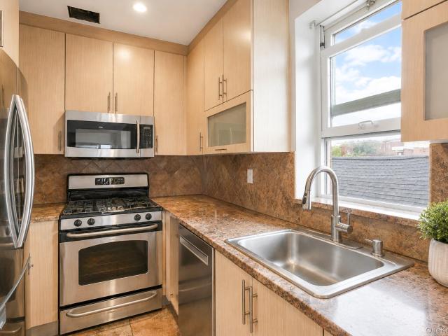 2388 Ocean Avenue 11