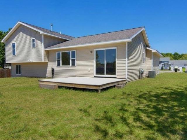 2388 Grouse Drive