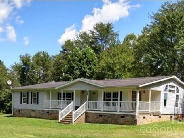 2388 Liberty Church St, Hickory, NC 28601