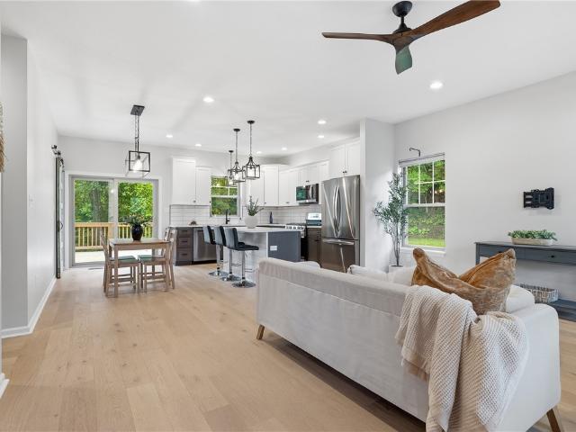 2388 Ridge Road Ext