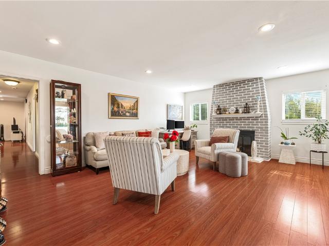2389 Mayfield Avenue