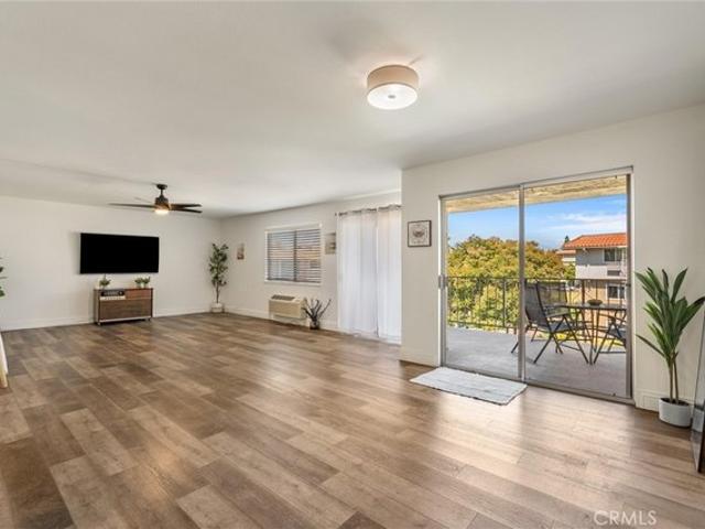 2389 Via Mariposa W Unit 2A, Laguna Woods, CA 92637