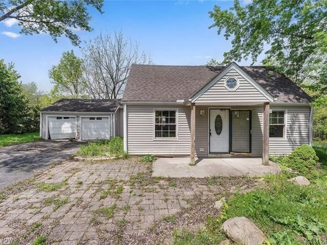 23804 Blackburn Rd, Oakwood, OH 44146
