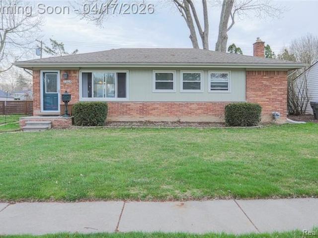 23804 Demley Dr, Clinton Township, MI 48035