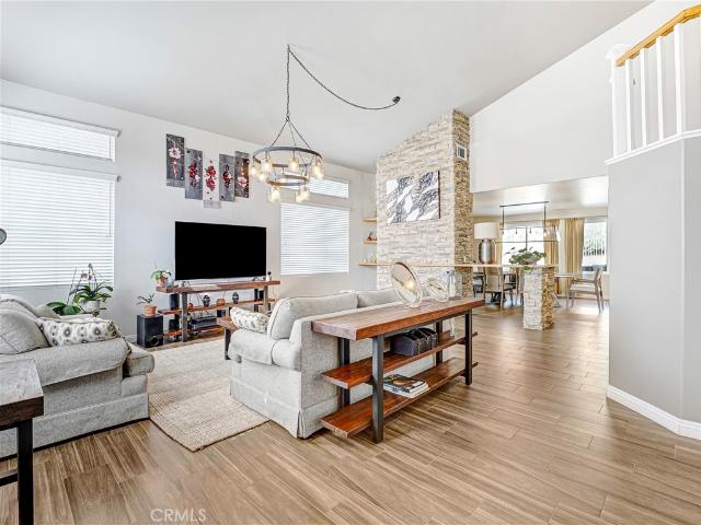 23805 Oak View Ln, Newhall, CA 91321 | MLS #SR26075