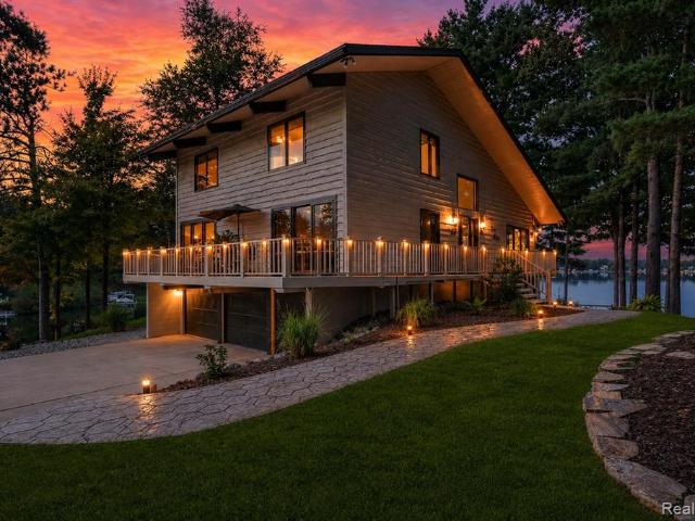 2380 Islanders Way
