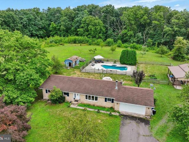 2380 Winding Road