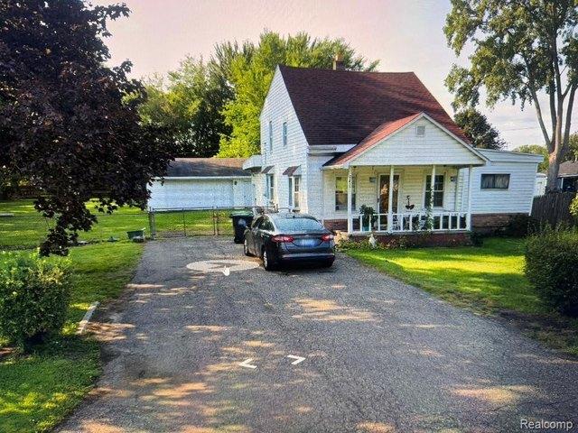 23815 Koths St, Taylor, MI 48180