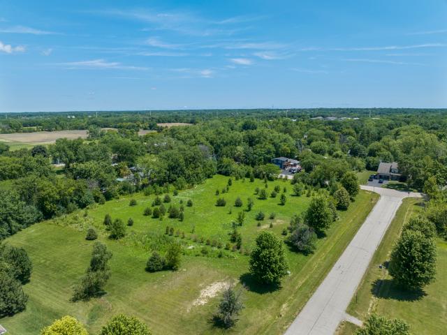 23818 W Reindeer Trail