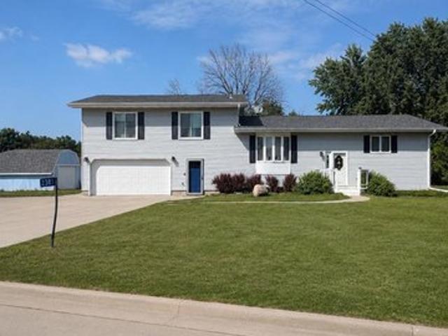 2381 Oak Dr, Coalville, IA 50501