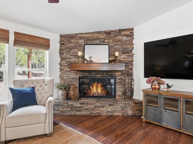2381 Blue Ridge Dr, Happy Jack, AZ 86024