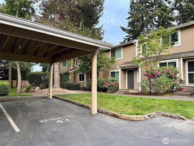 2381 th Pl S Apt 405, Des Moines, WA 98198