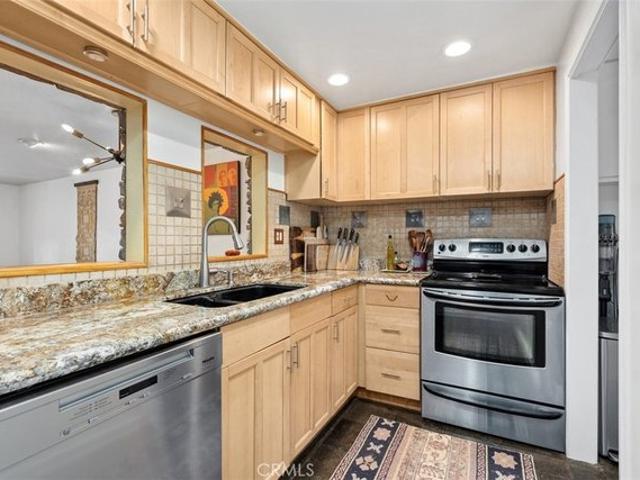 23821 Hillhurst Dr Apt 4, Laguna Niguel, CA 92677