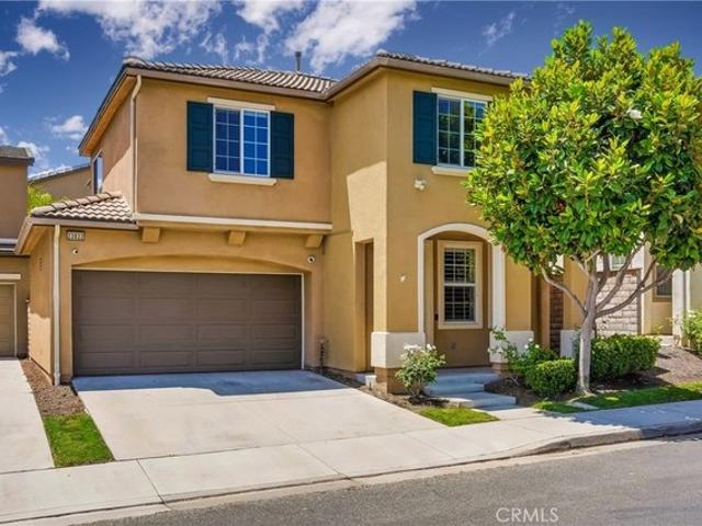 23822 Via Campana, Valencia, CA 91354