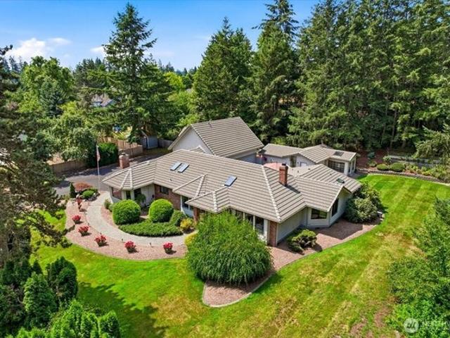 23826 SE 225th St, Maple Valley, WA 98038