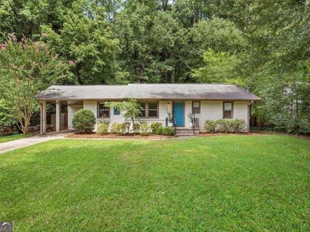 2382 Hunting Valley, Decatur, GA 30033