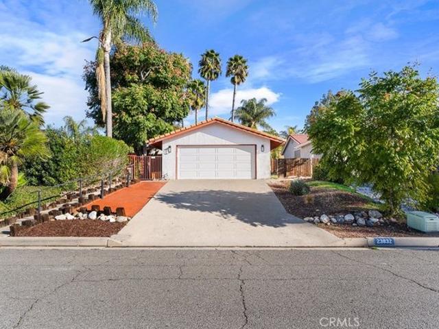 23832 Fair Weather Dr, Canyon Lake, CA 92587