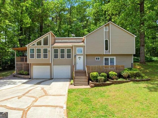 2383 Black Oak Dr, Marietta, GA 30066