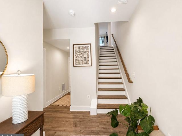 2383 Liberty Loop