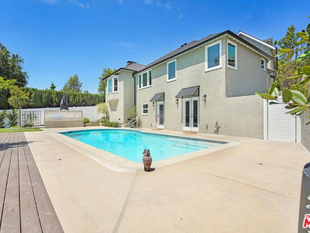 2383 Panorama Terrace