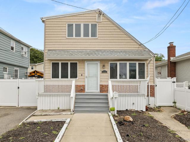 2383 Riverside Drive