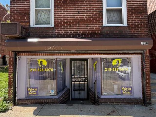 238 00 N 52Nd Street