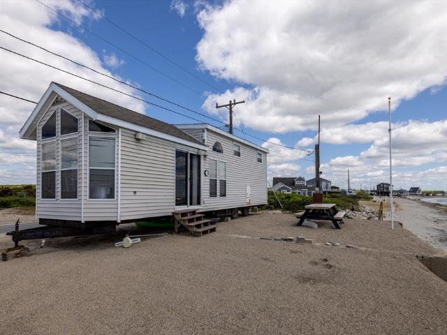 238 242 E Beach Rd, Westport, MA 02790 | MLS #73500