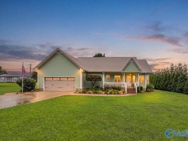 238 Cherokee Rd, Scottsboro, AL 35769