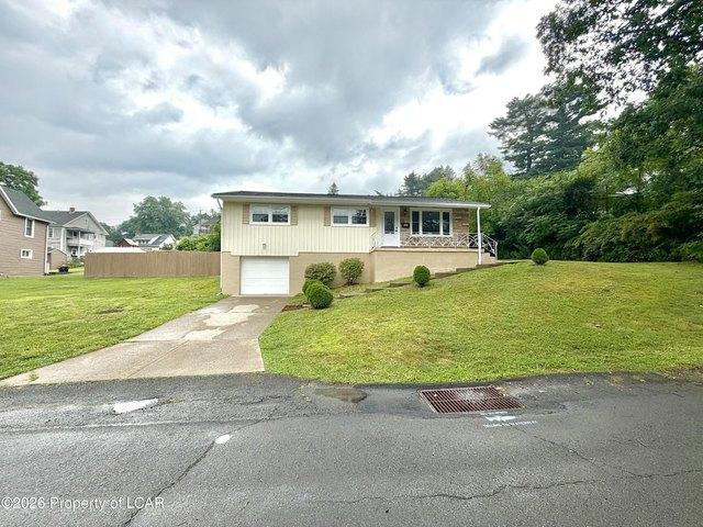 238 Cliffside Ave, Shavertown, PA 18708