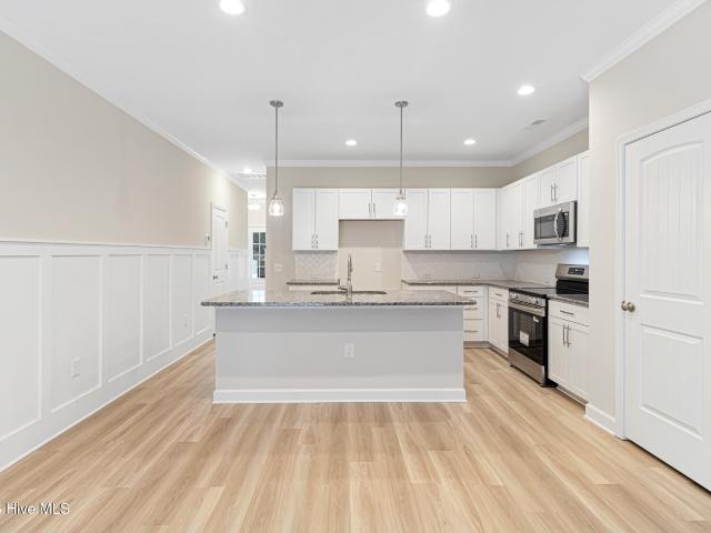 238 Cline Way # Unit 126, 1809 Live Oak