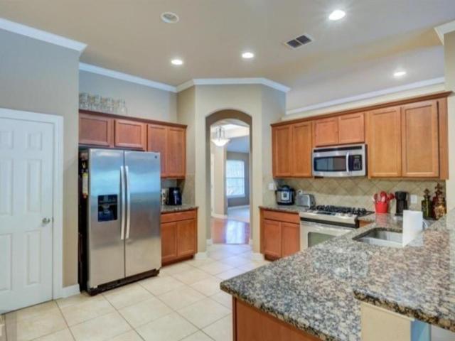 238 Avondale Lane