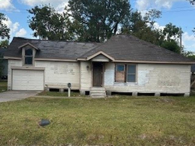 238 Betral St, Houston, TX 77022 | MLS #47649