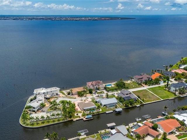 238 George Rd SE, Port Charlotte, FL 33952