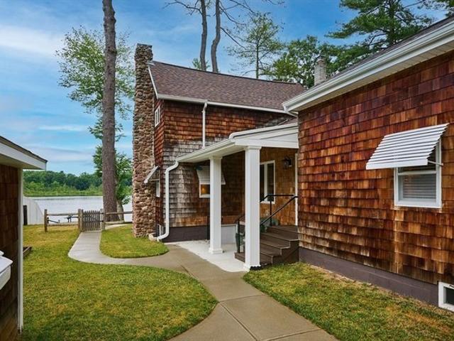 238 Dox Rd, Westfield, MA 01085